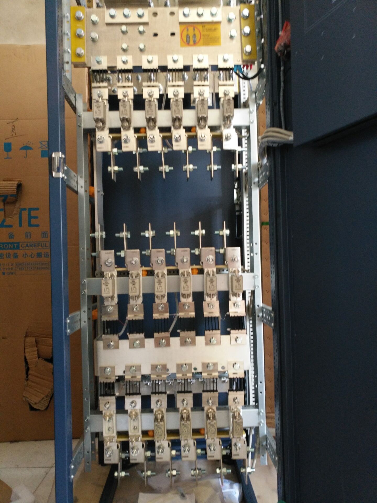 ZTE ZXDU88 S402 split-power cabinet parallel ZXD5000 DC cabinet-48V6000A